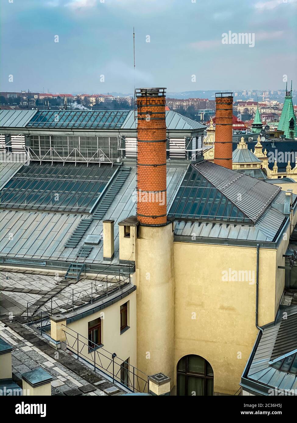 Prague castle rooftop view hi-res stock photography and images - Alamy