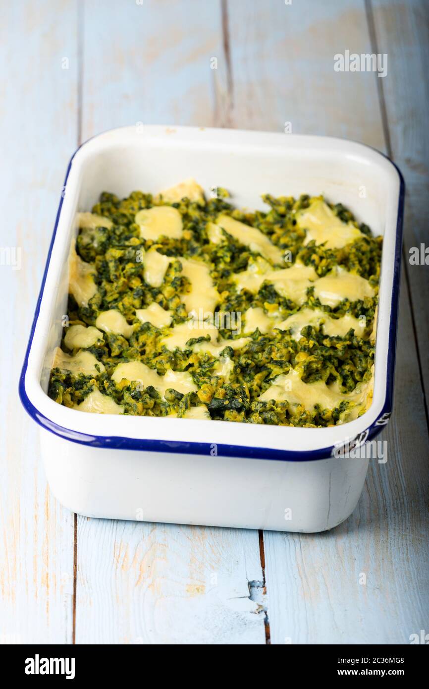 bavarian spinach spaetzle in a casserole Stock Photo - Alamy