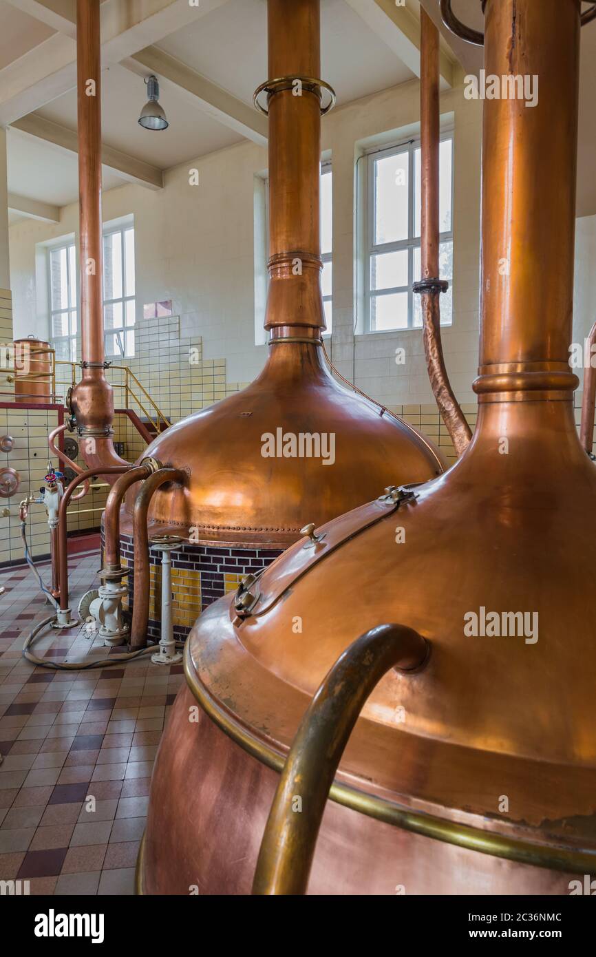 Vintage copper kettle - brewery in Belgium Stock Photo - Alamy