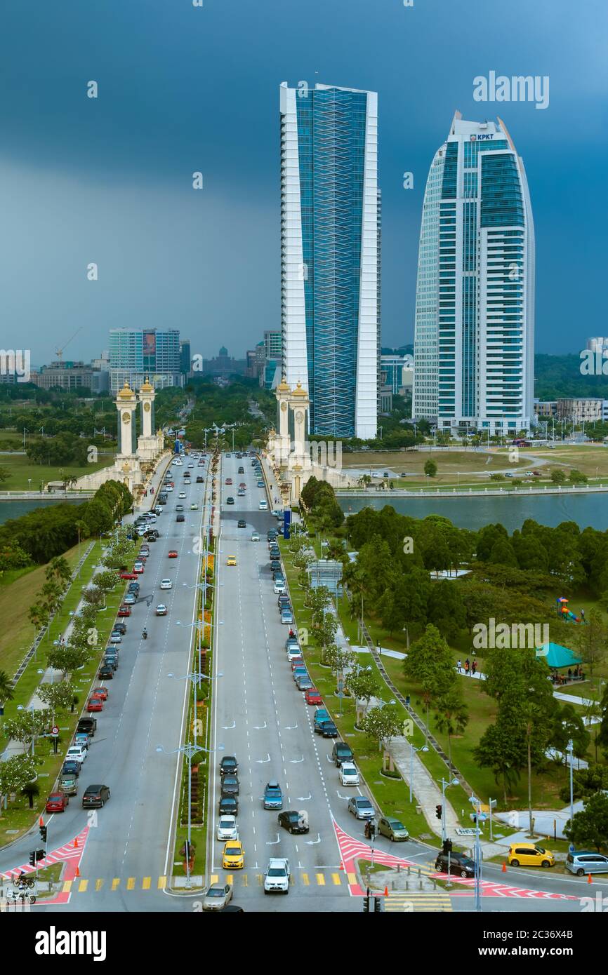 The Seri Gemilang bridge, one of the landmark infrastructure in ...
