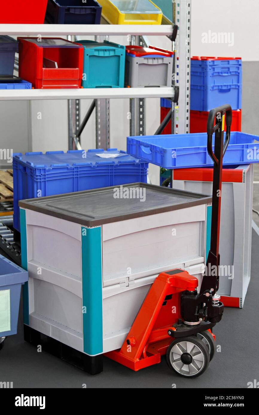 Plastic crates in truck hi-res stock photography and images - Alamy