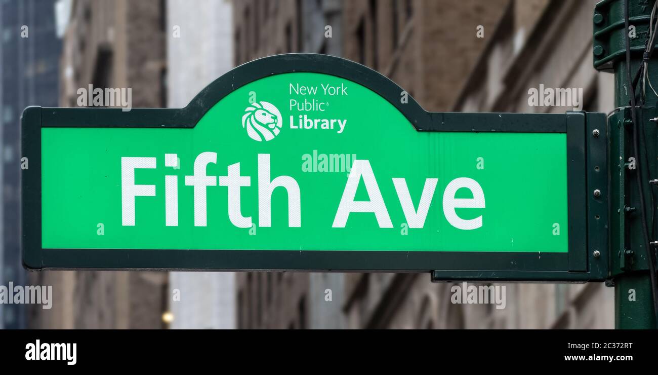 NEW YORK, USA - NOVEMBER 18, 2019: Sign for 5th Ave with logo for New ...