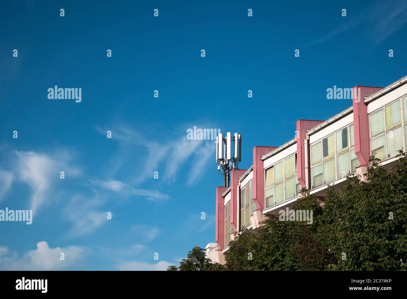 Cellular base station building equipment hi-res stock photography and ...