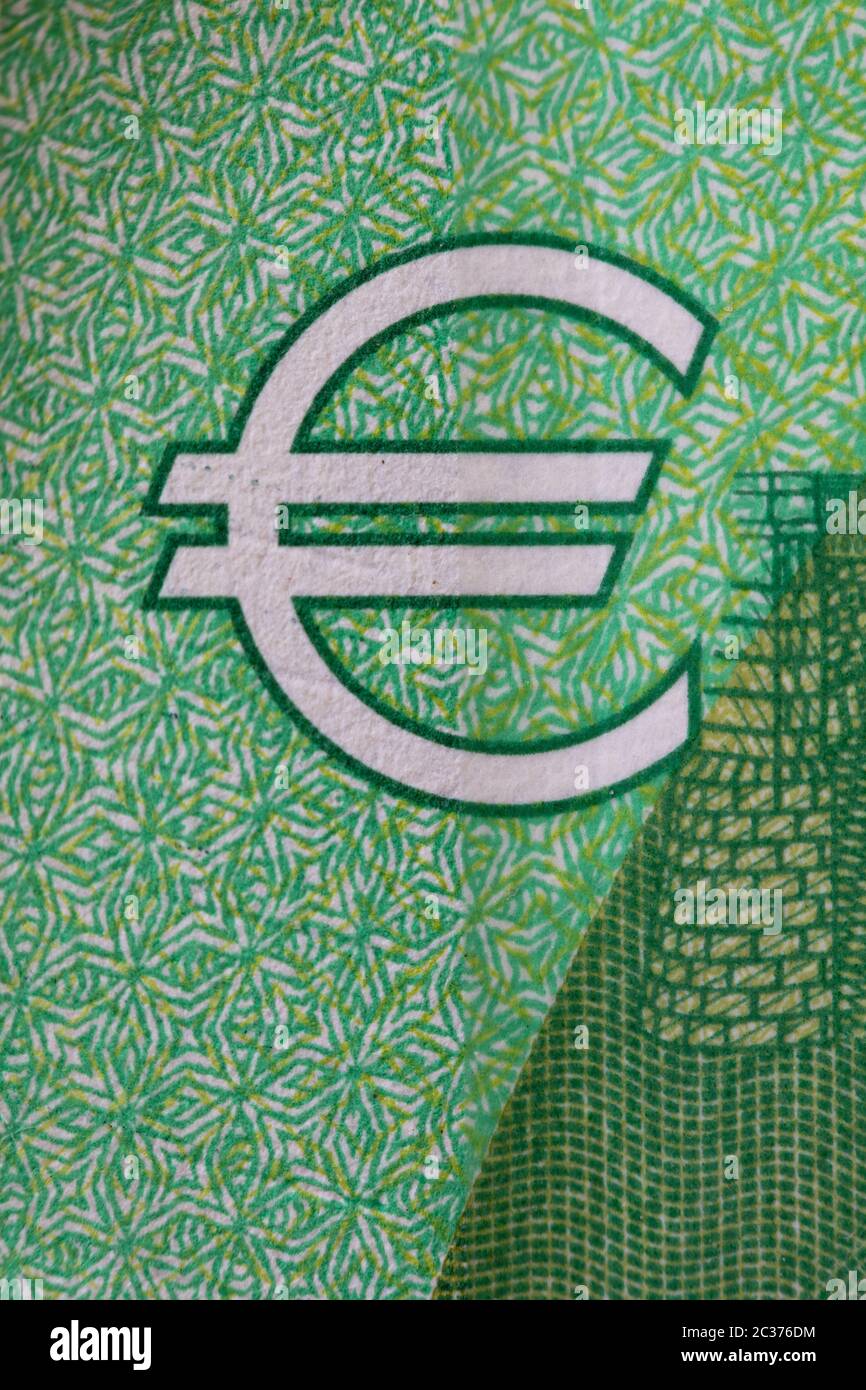 closeup of 100 euro banknote Stock Photo - Alamy