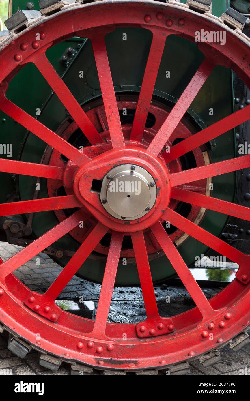 Steam traction engine "The Favourite", built in 1912 by J&H McLaren of ...