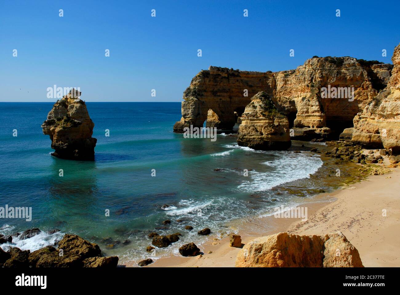 portuguese Algarve beach, the south of the country Stock Photo - Alamy