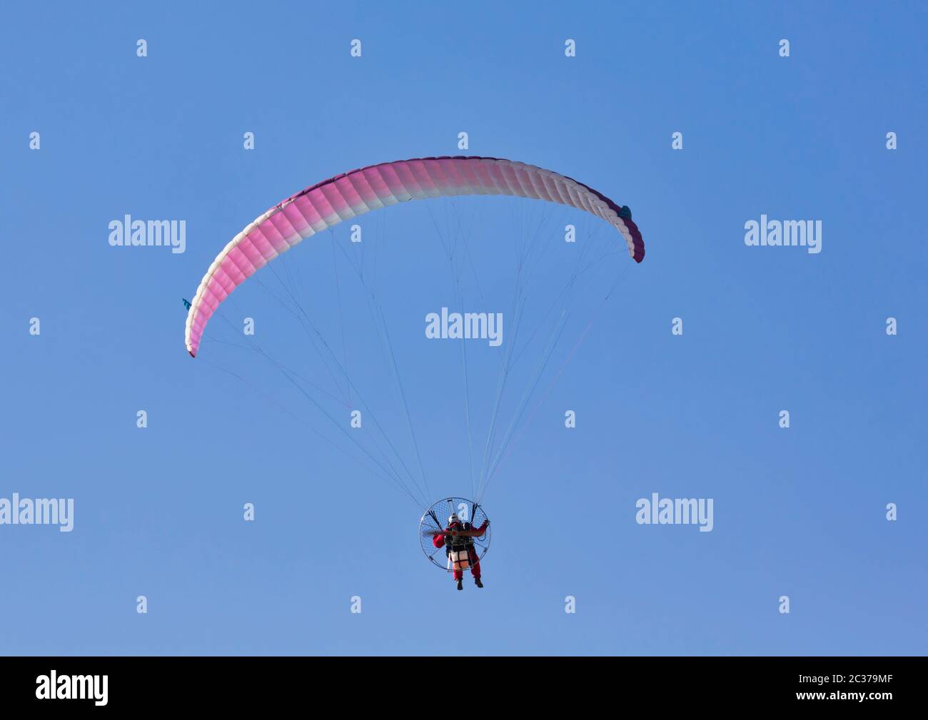 Paramotoring hi-res stock photography and images - Alamy