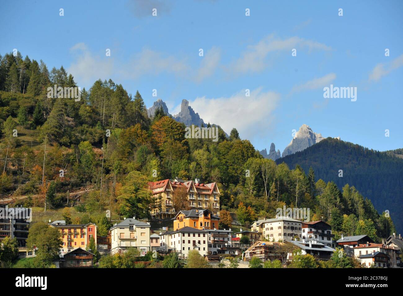 Tai di cadore hi-res stock photography and images - Alamy