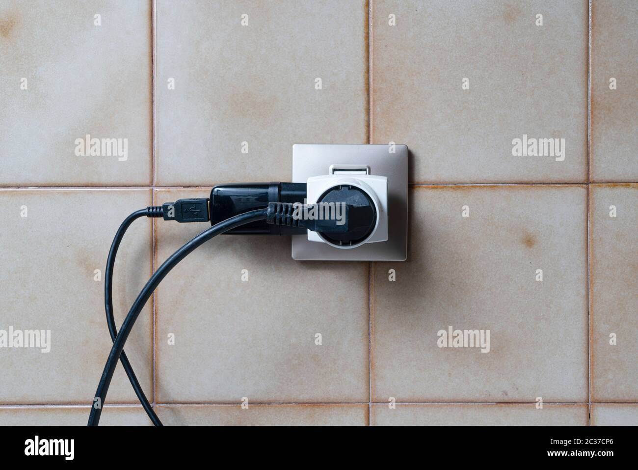 Plug socket bathroom hi-res stock photography and images - Alamy