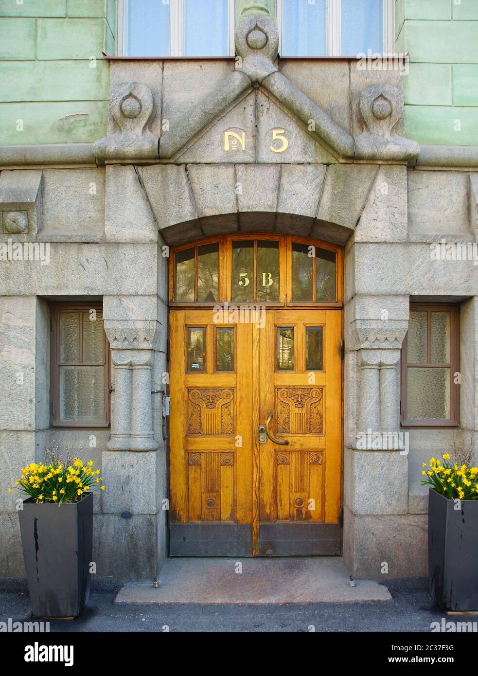Portal with an oval entrance hi-res stock photography and images - Alamy