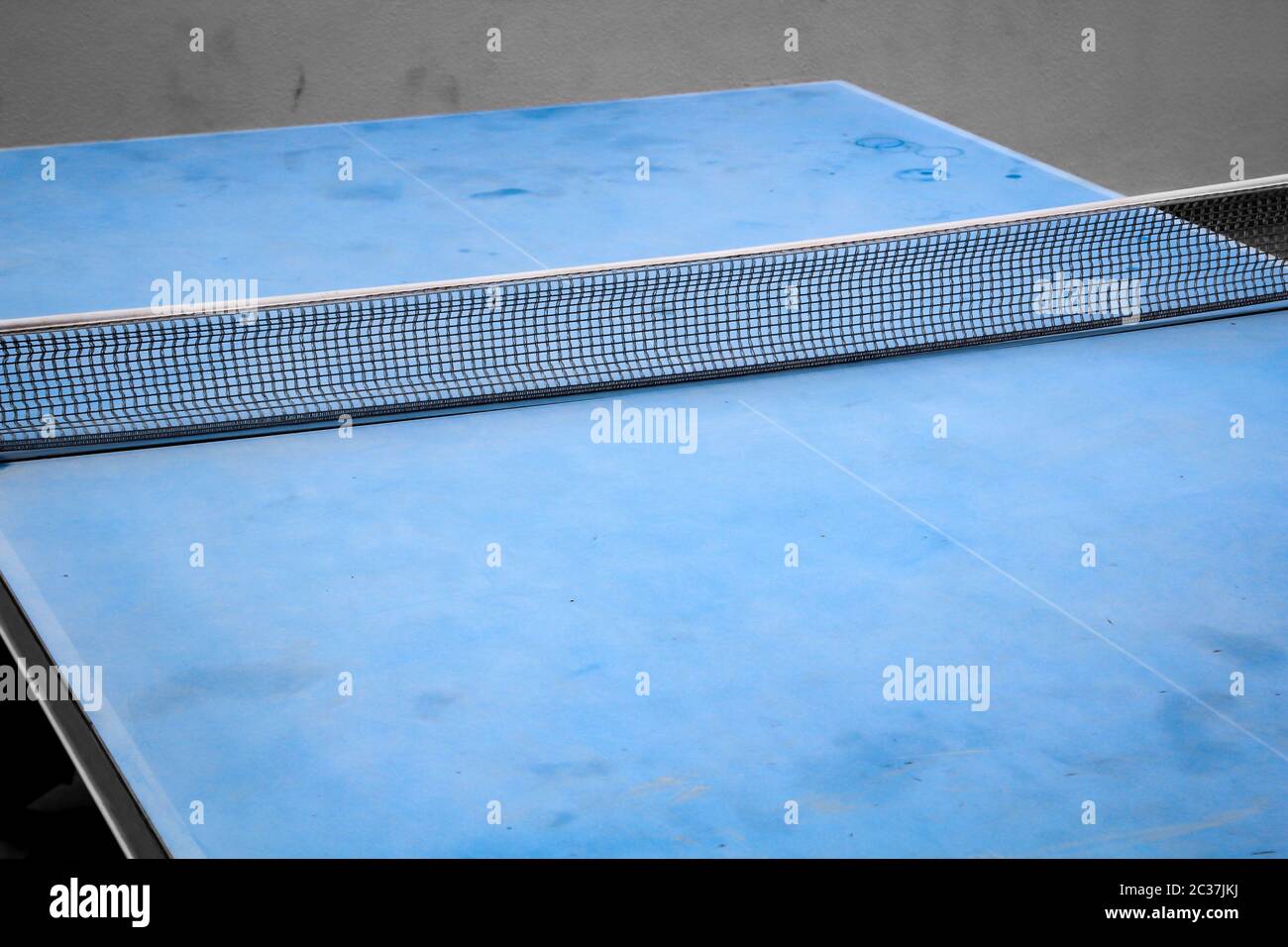 Table tennis table in a recreational area Stock Photo - Alamy
