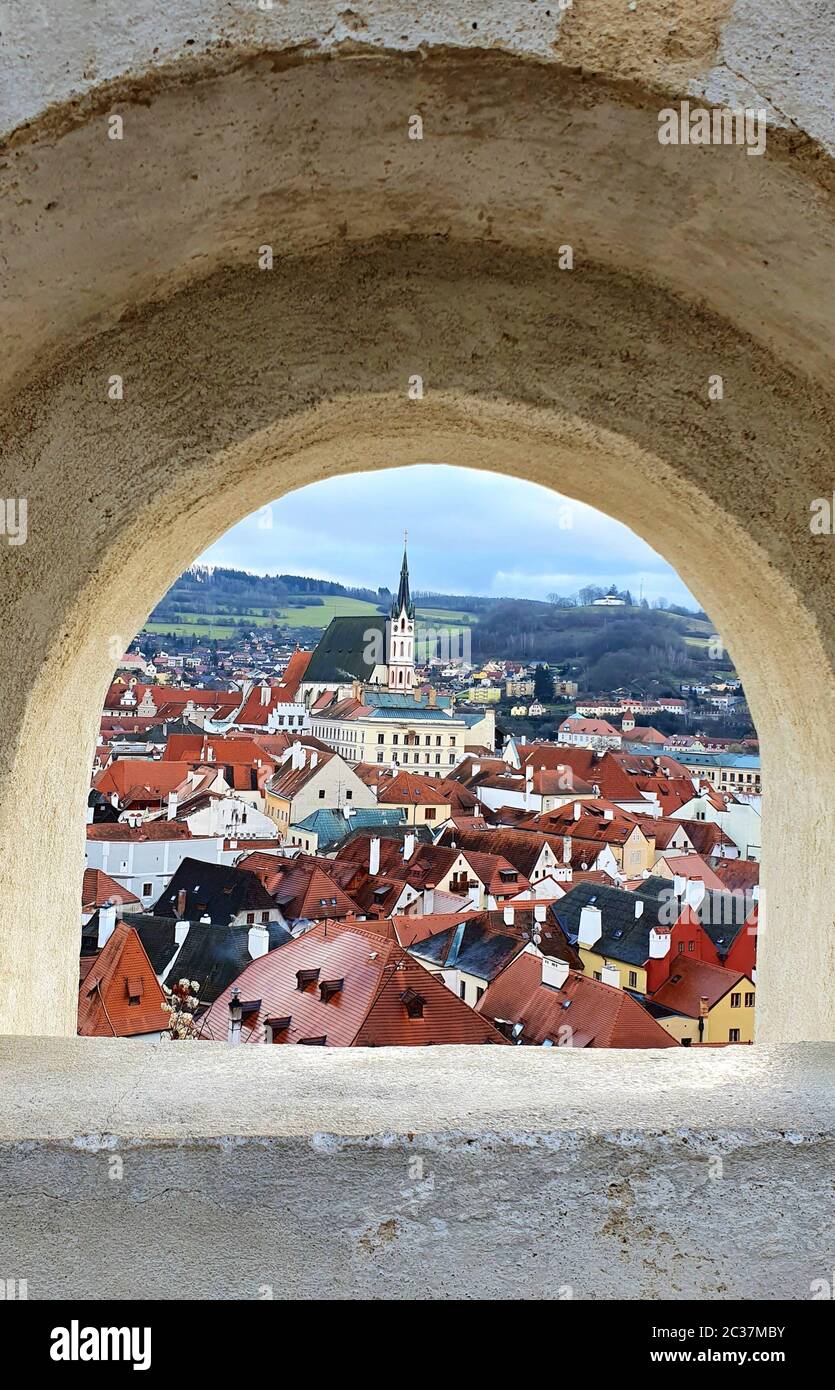 Castle wall window hi-res stock photography and images - Alamy