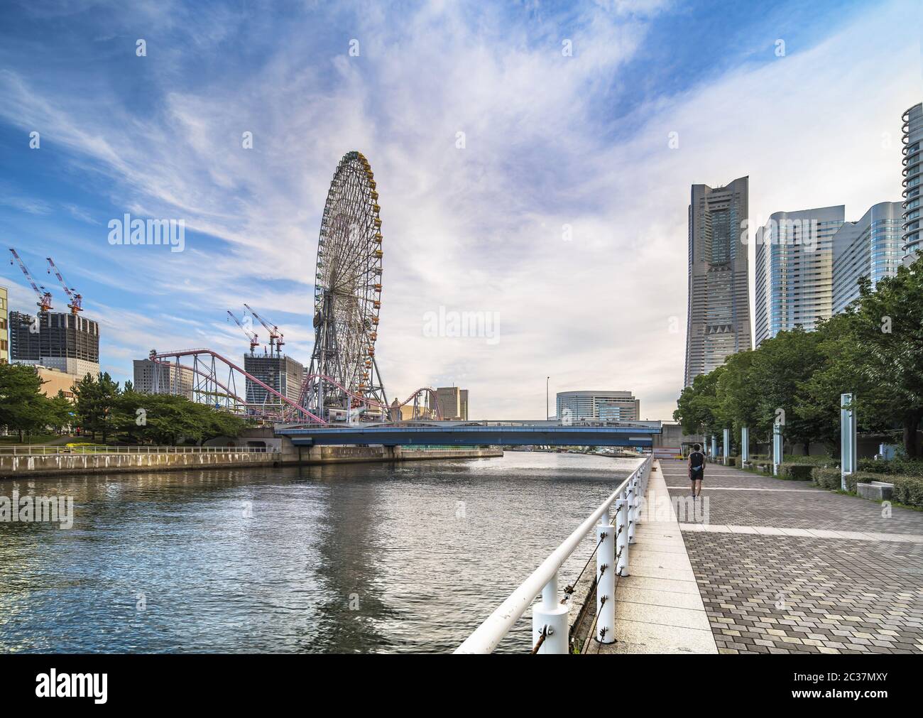 Cosmo Clock 21 Big Wheel at Cosmo World Theme Park, overlooking the ...