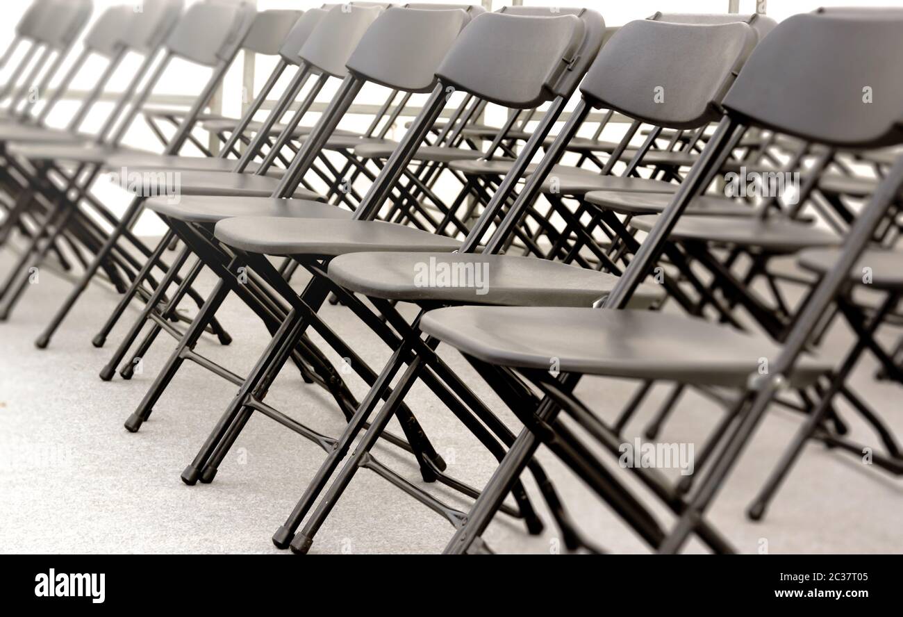 Group chairs hi-res stock photography and images - Alamy
