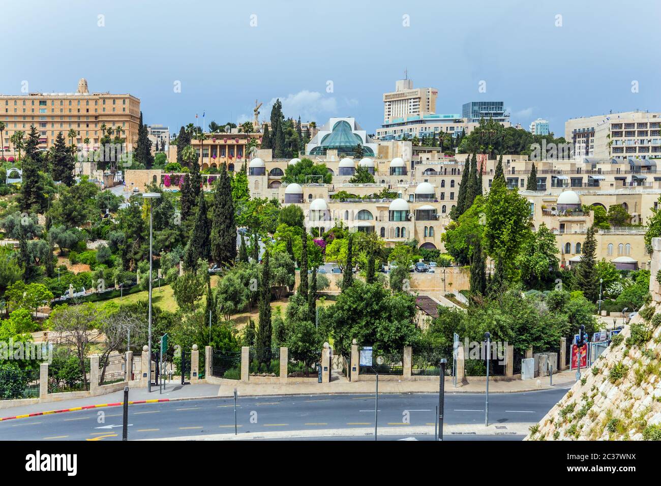 The magnificent white stone Jerusalem Stock Photo - Alamy