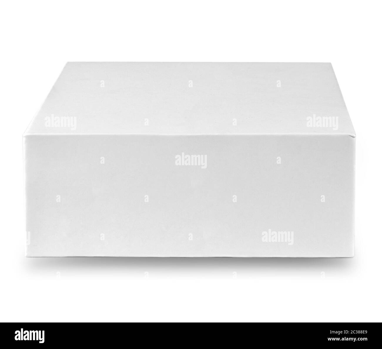 Closed white cardboard box isolated on white background Stock Photo - Alamy