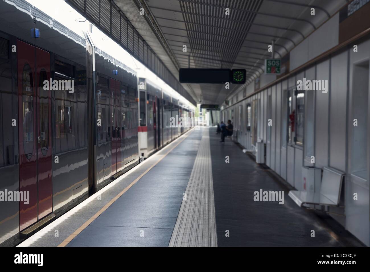 Subway Train Station Outdoors With Train Stopping Stock Photo - Alamy