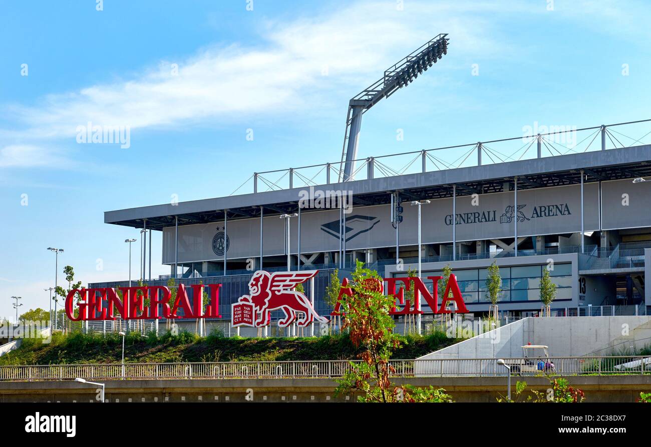 Team austria hi-res stock photography and images - Alamy