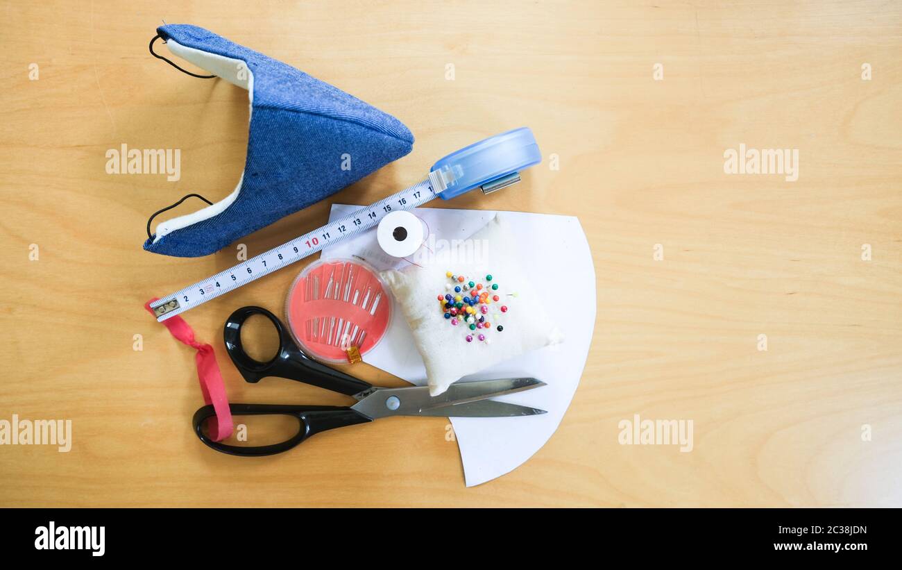 Protecting mask manufacturing hi-res stock photography and images - Alamy