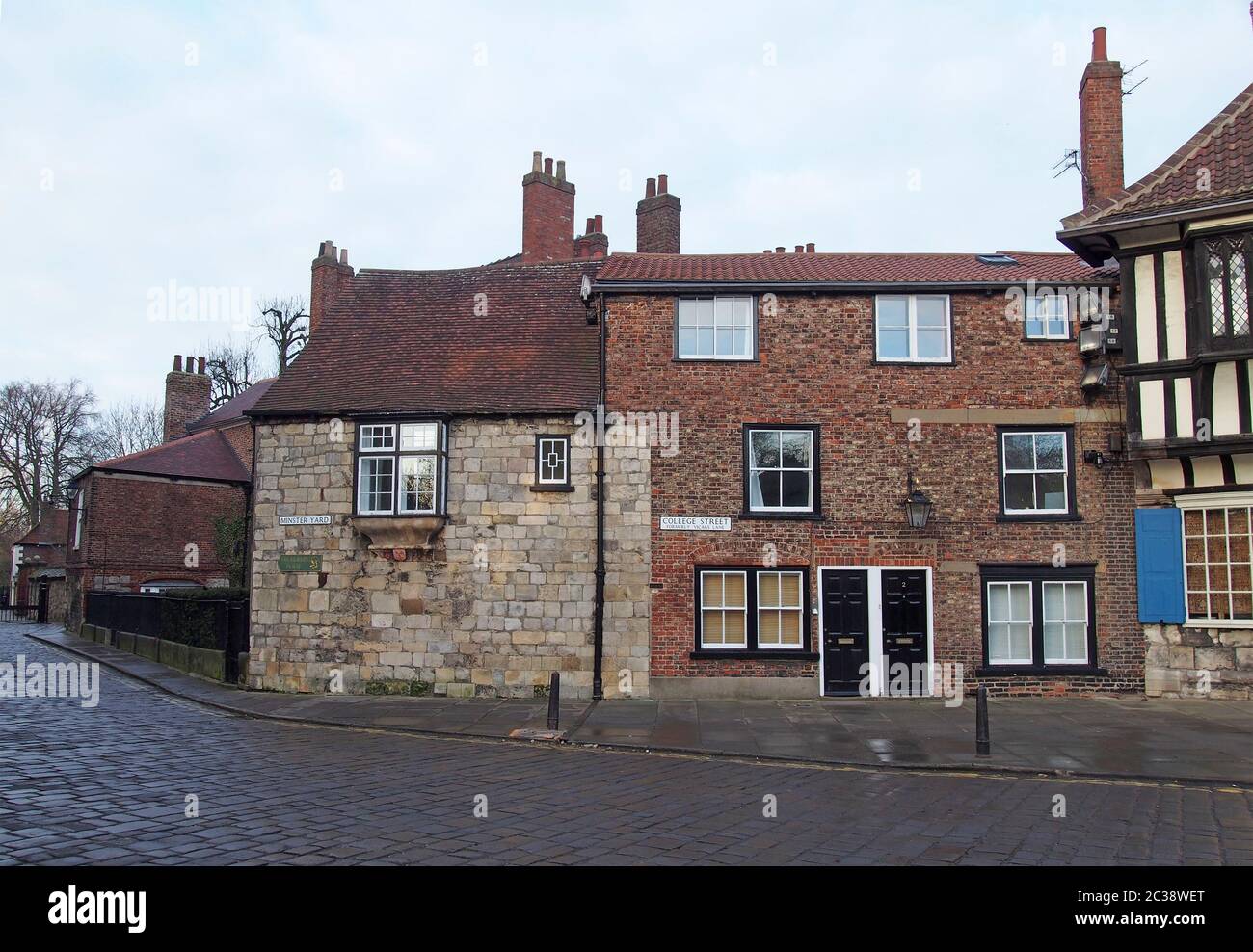 Old york road hi-res stock photography and images - Alamy