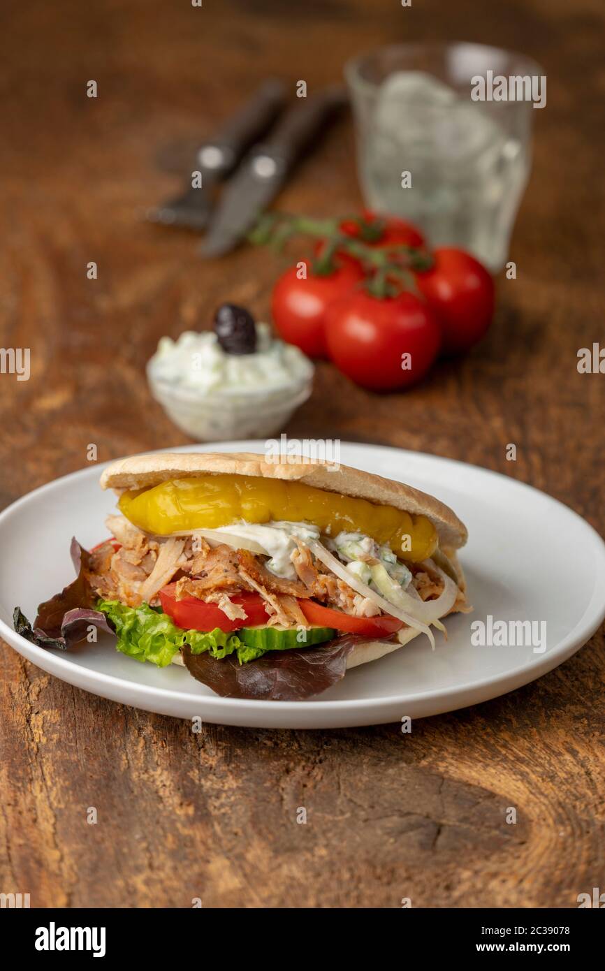 Closeup of a fresh doner in a bun hi-res stock photography and images ...