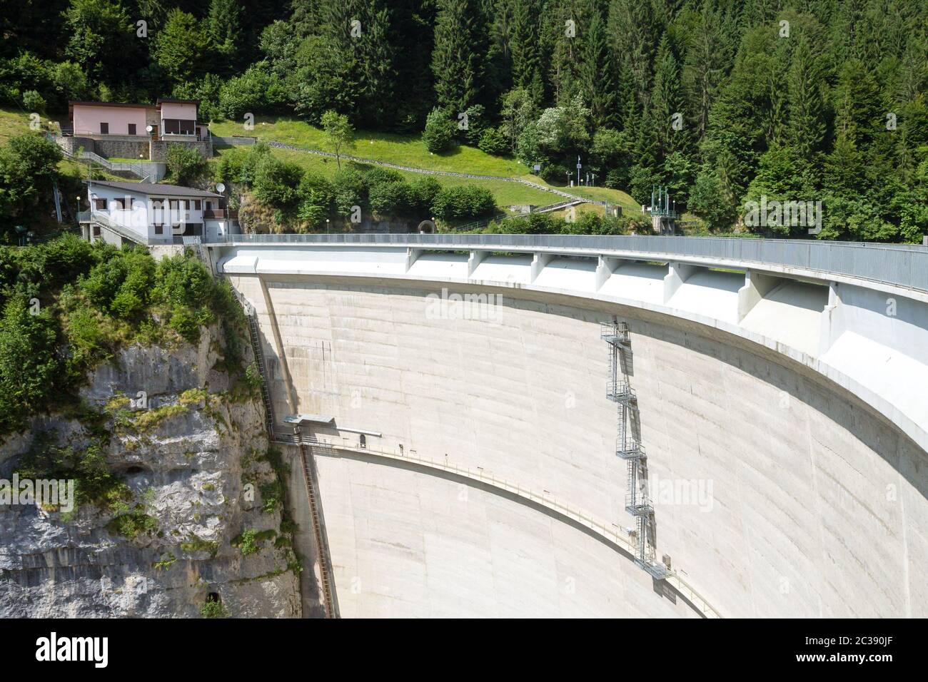 Mezzano hi-res stock photography and images - Alamy