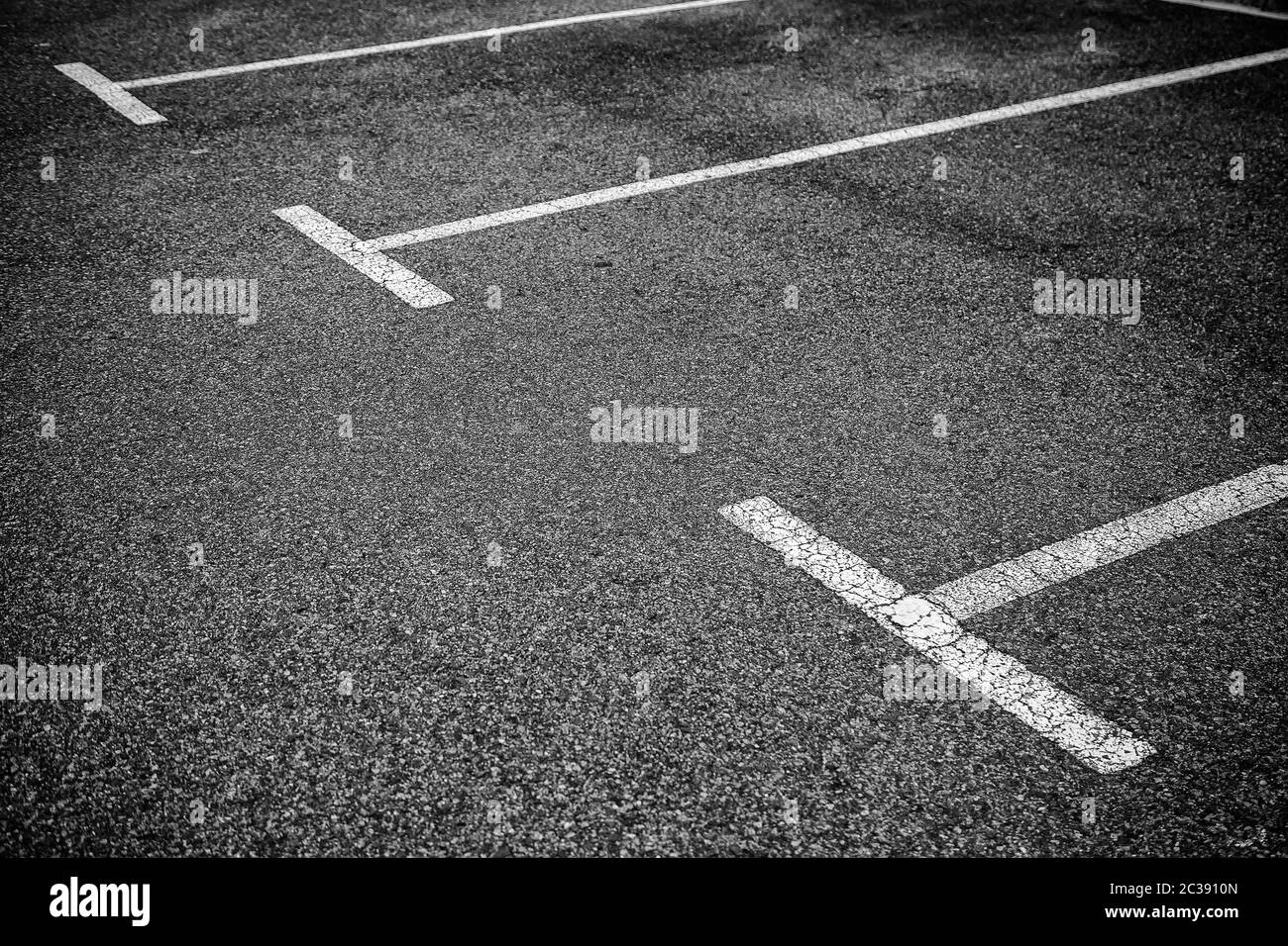 Parking lines on the asphalt, detail of signs for car parking Stock ...
