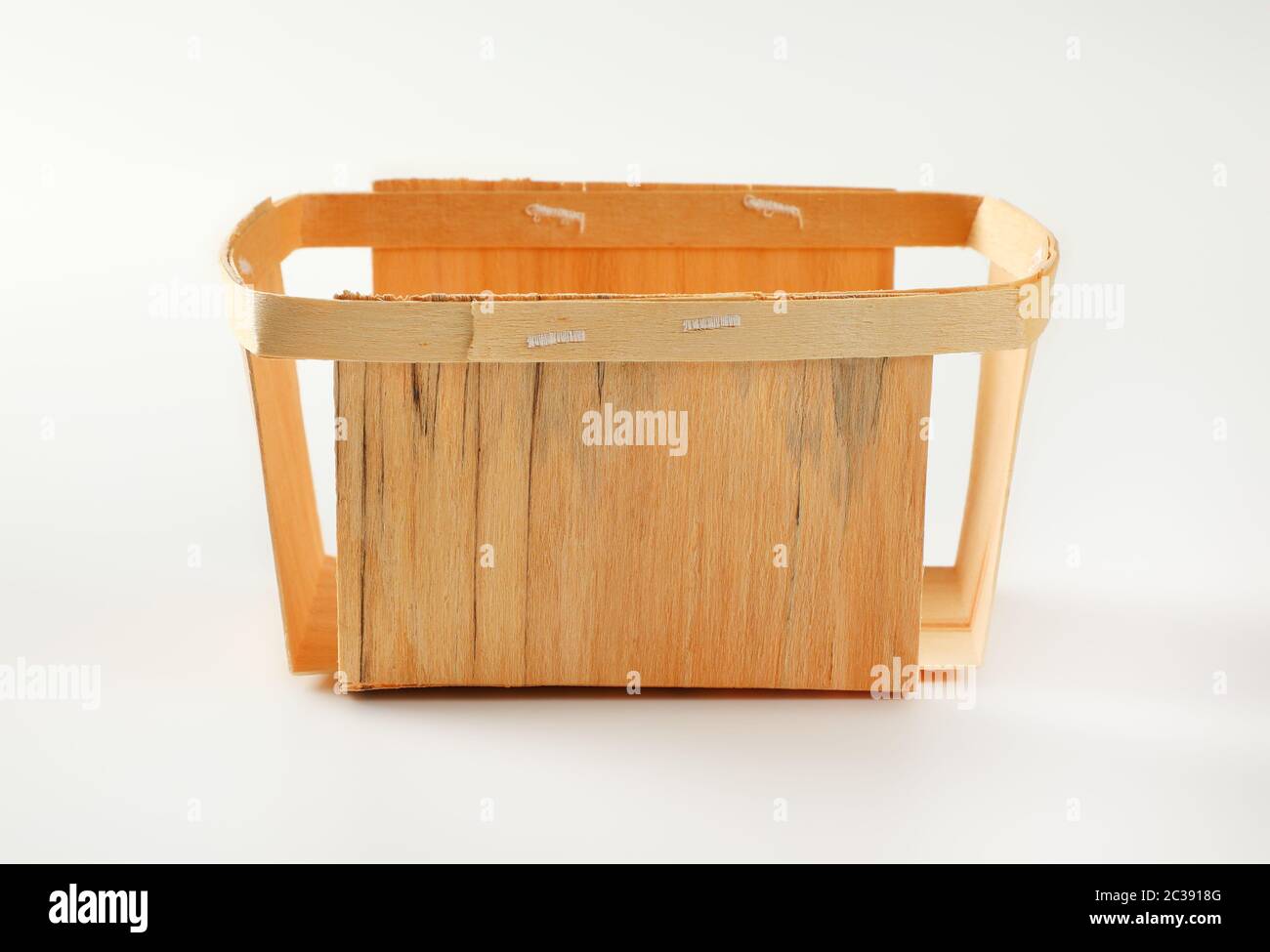 Empty rectangular wooden basket for berry fruits Stock Photo - Alamy