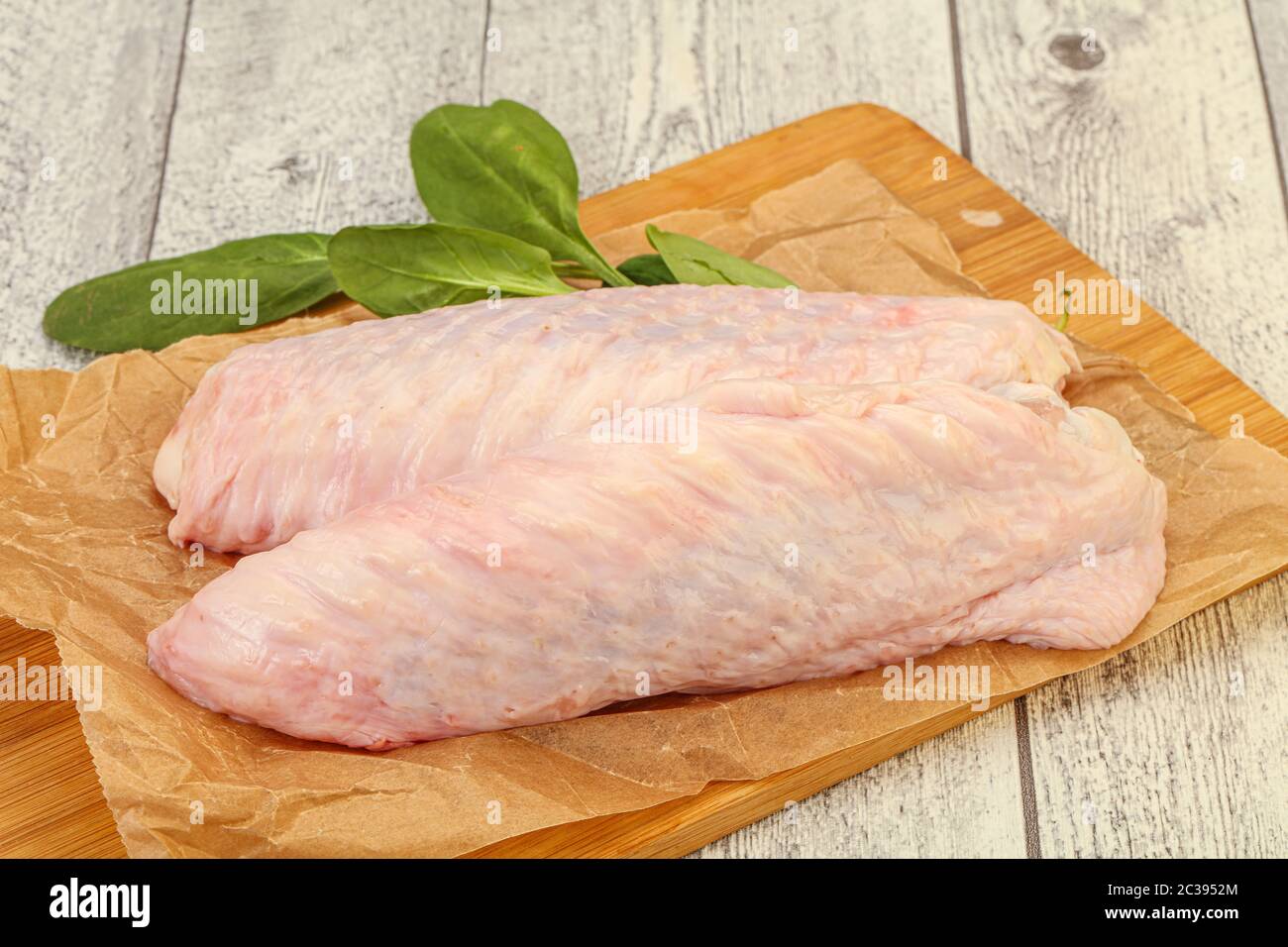 Raw turkey wings ready for cooking Stock Photo - Alamy