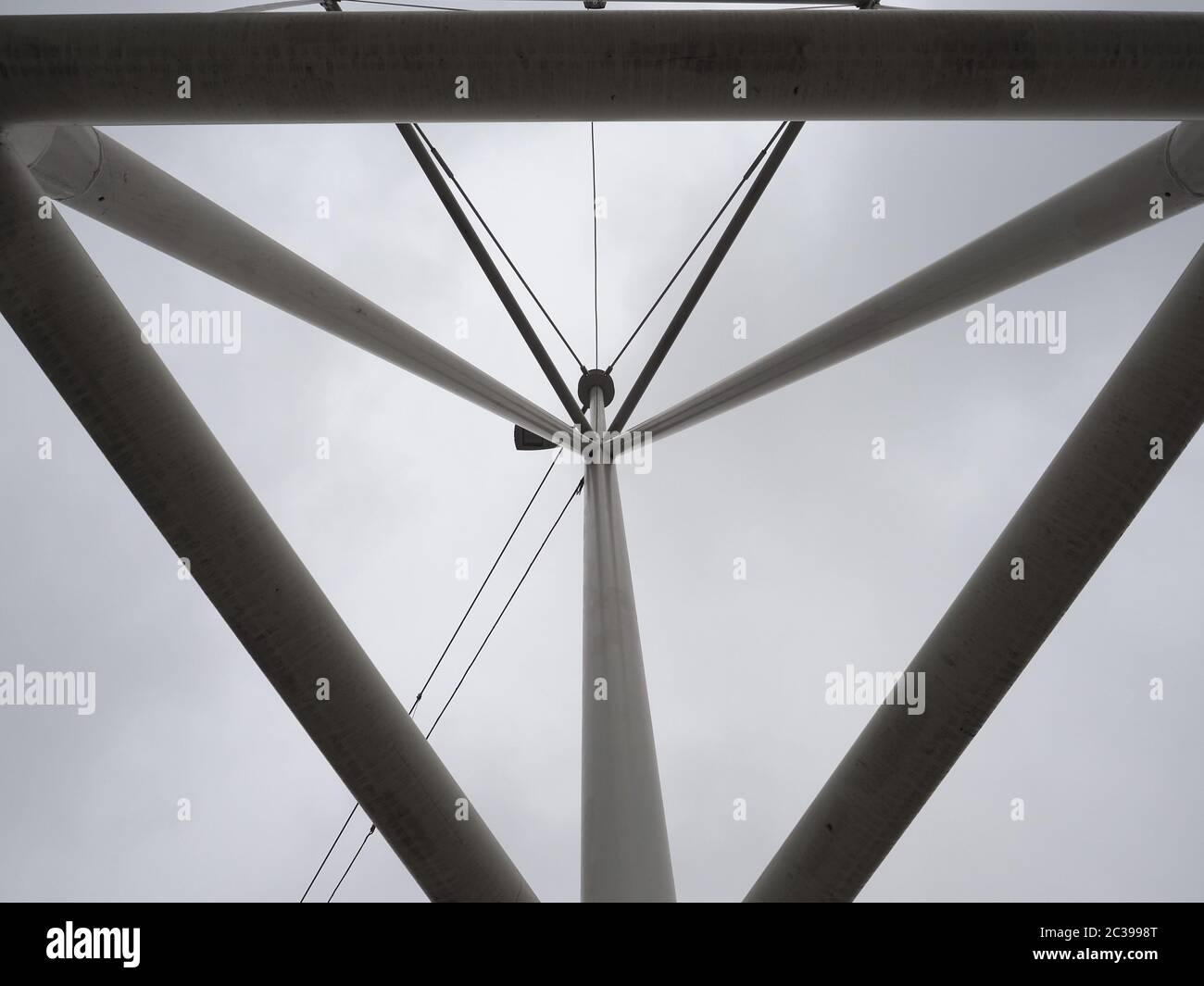 a steel mast structure for street lighting Stock Photo - Alamy