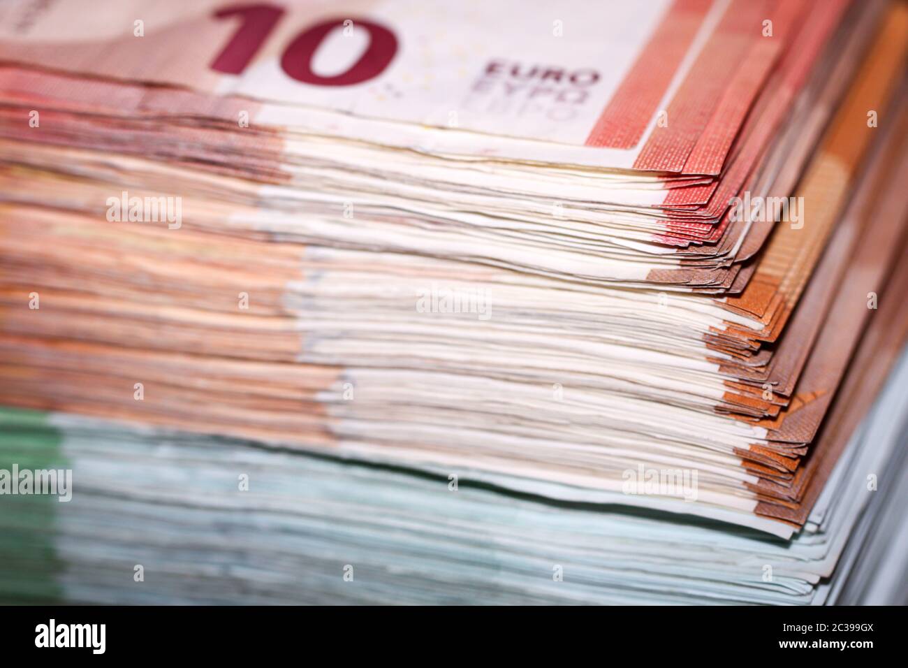 100 euro banknotes bundled hi-res stock photography and images - Alamy