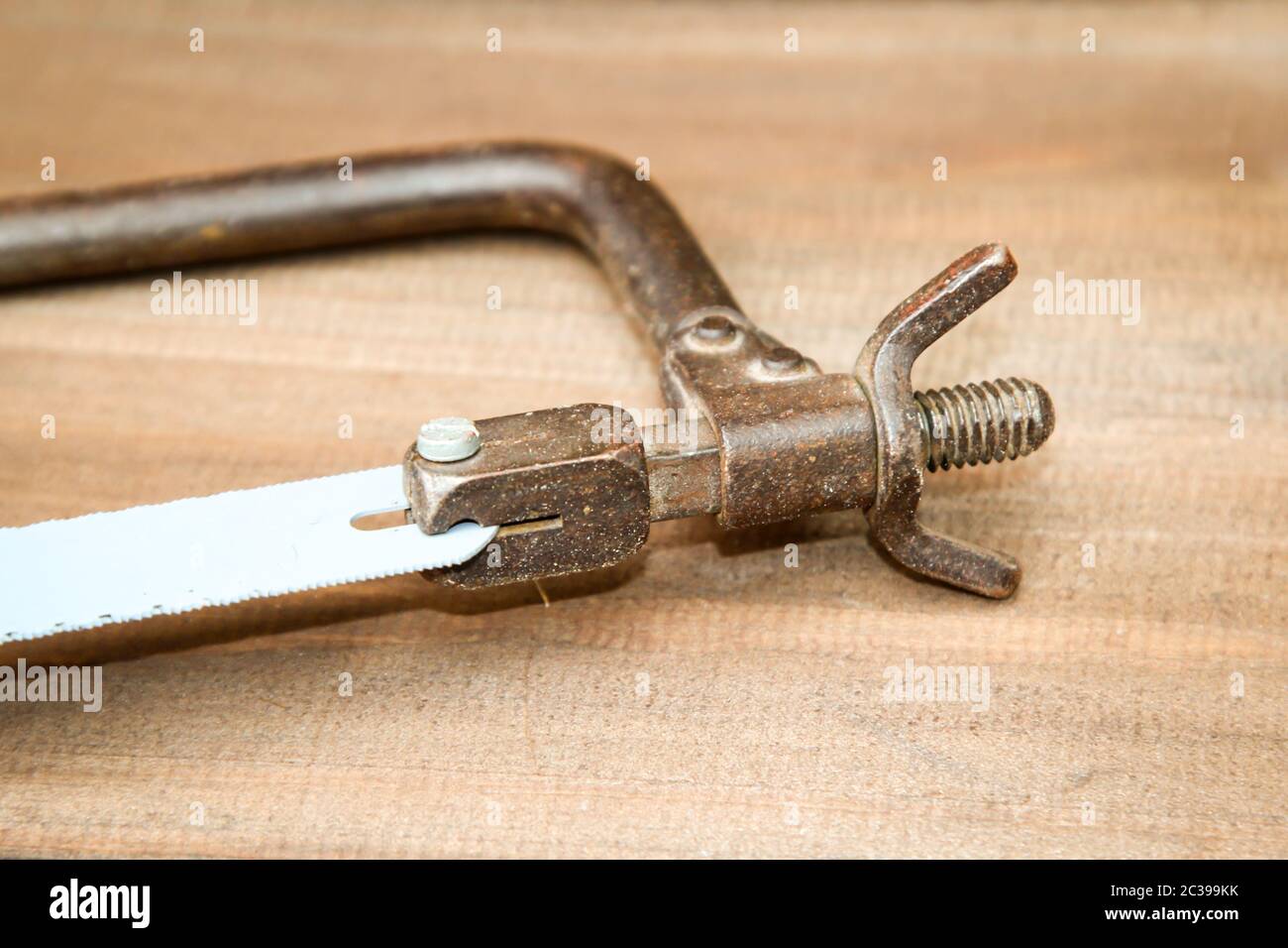 Hacksaw blades hi-res stock photography and images - Alamy