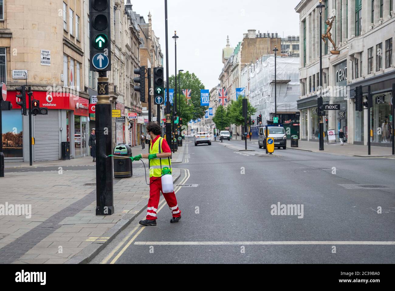 pic shows: Next - no queues Oxford Street Wednesday - two days after ...
