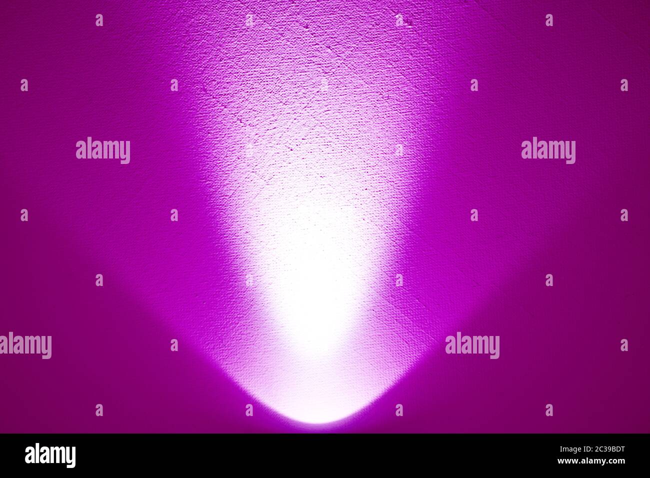 Purple light beam hi-res stock photography and images - Alamy