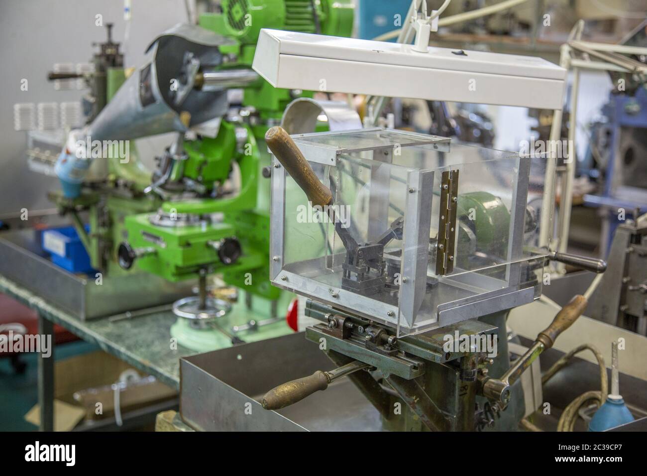 Industrial factory workshop hi-res stock photography and images - Alamy