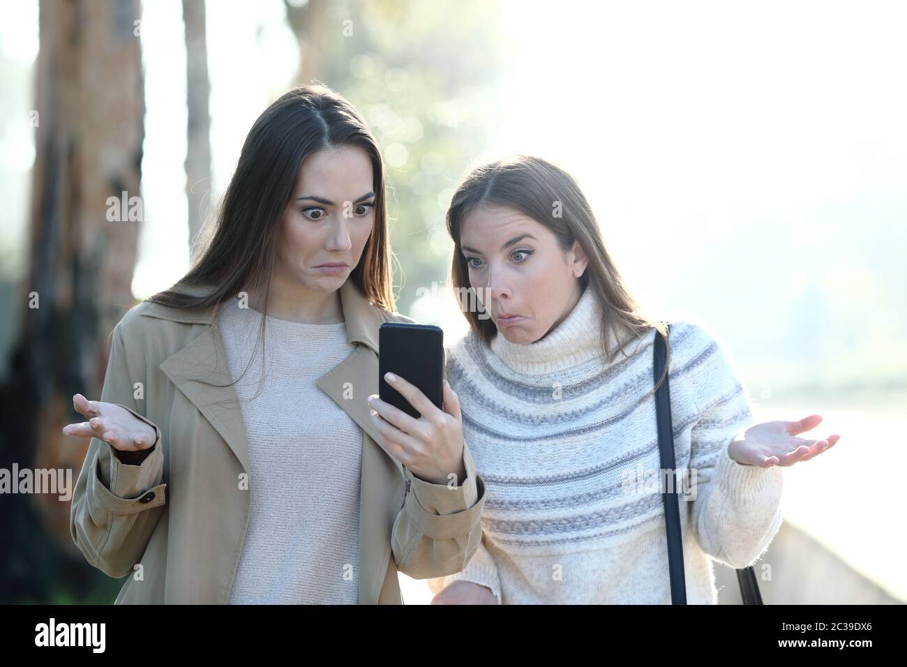 Two females and teens and upset hi-res stock photography and images - Alamy