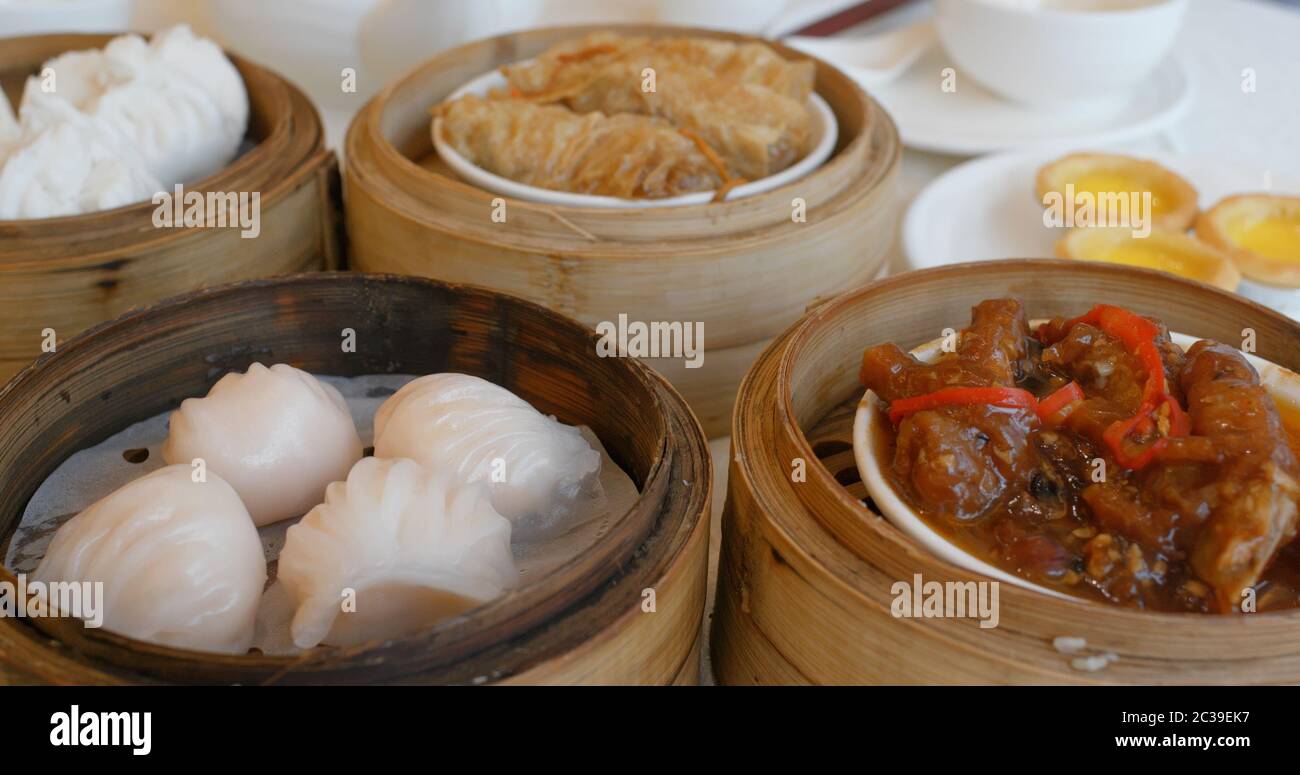 Chinese dim sum in restaurant Stock Photo - Alamy