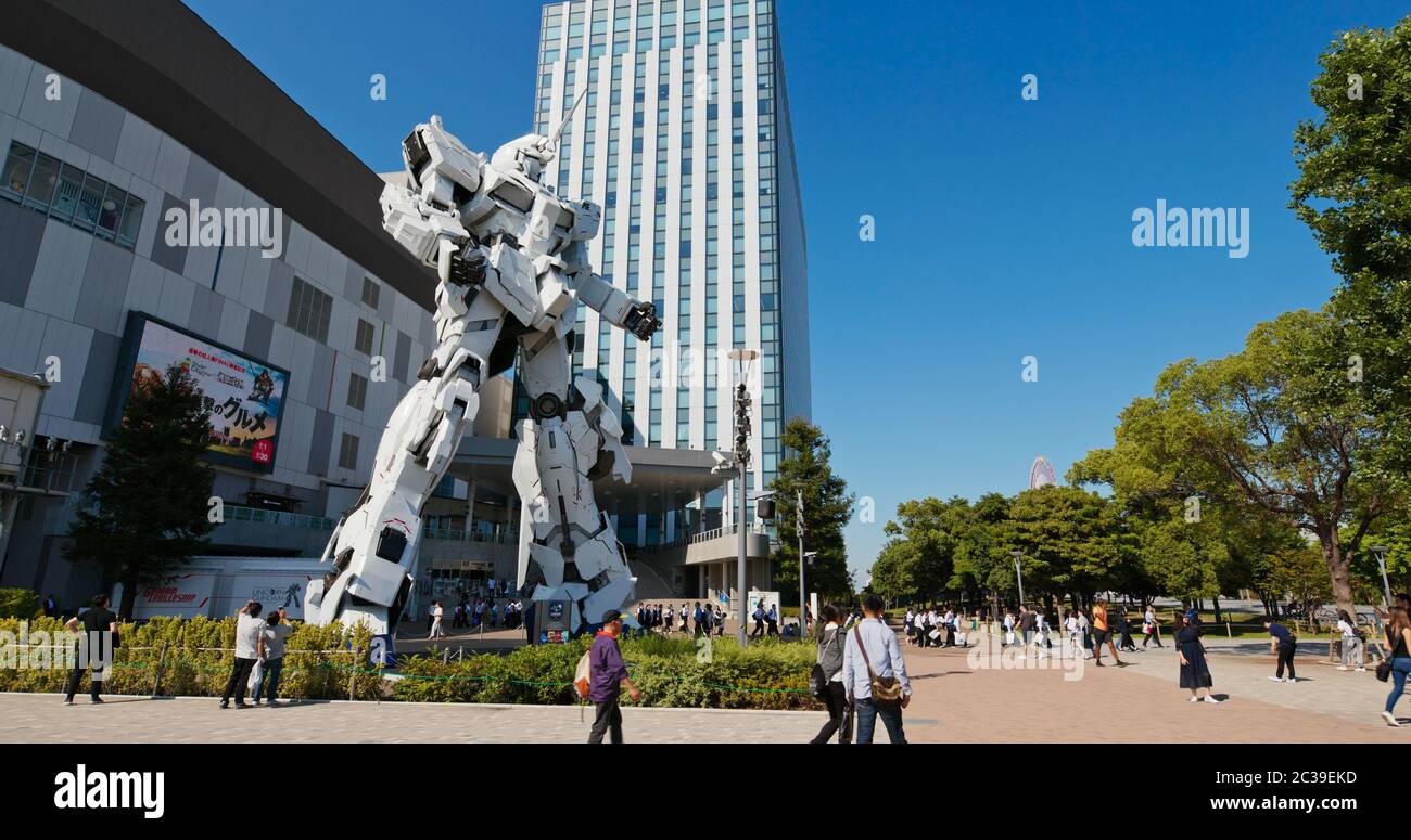Tokyo, Japan 30 June 2019: Unicorn Gundam robot statue in odaiba Stock ...