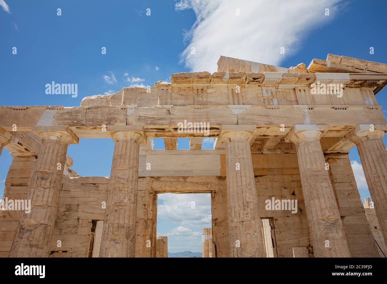 Ionic gateway hi-res stock photography and images - Alamy