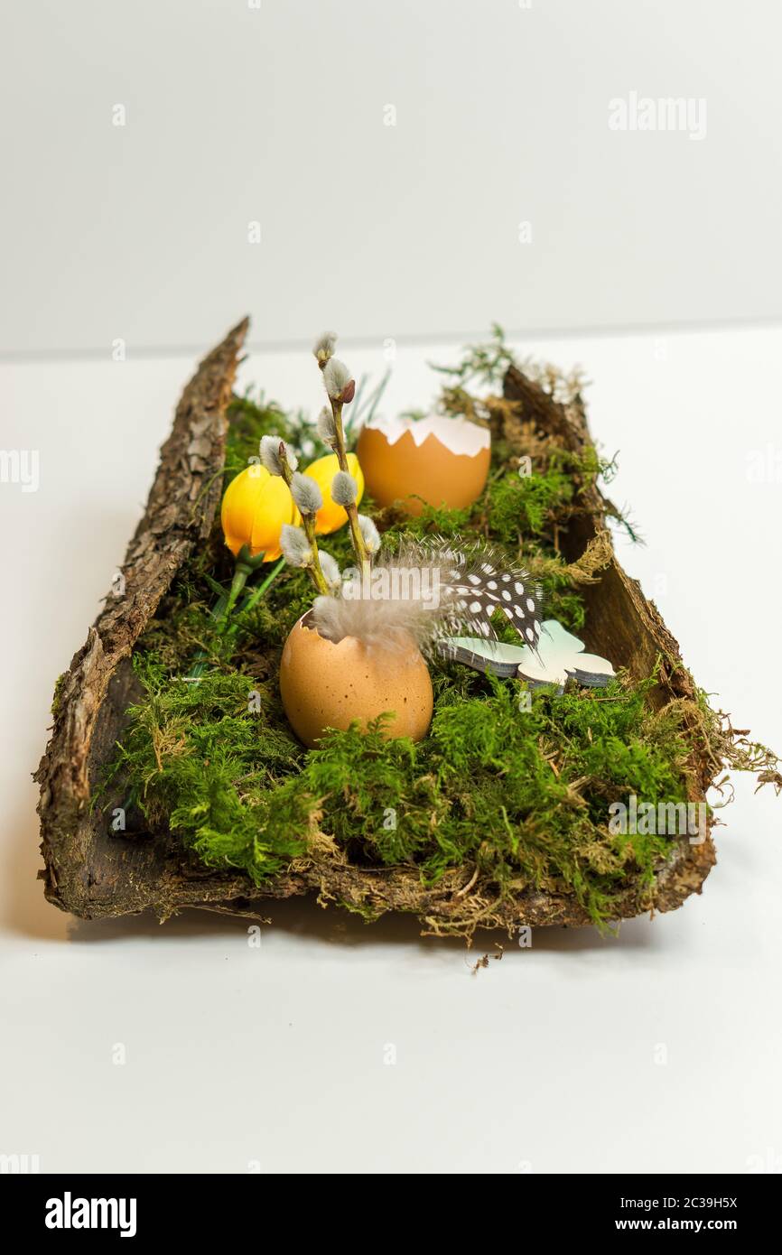 Easter Decoration with Egg shell Stock Photo - Alamy