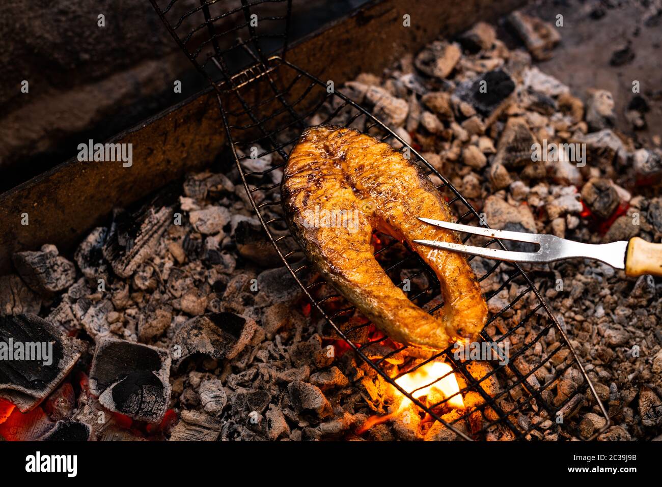 Open fish hi-res stock photography and images - Alamy