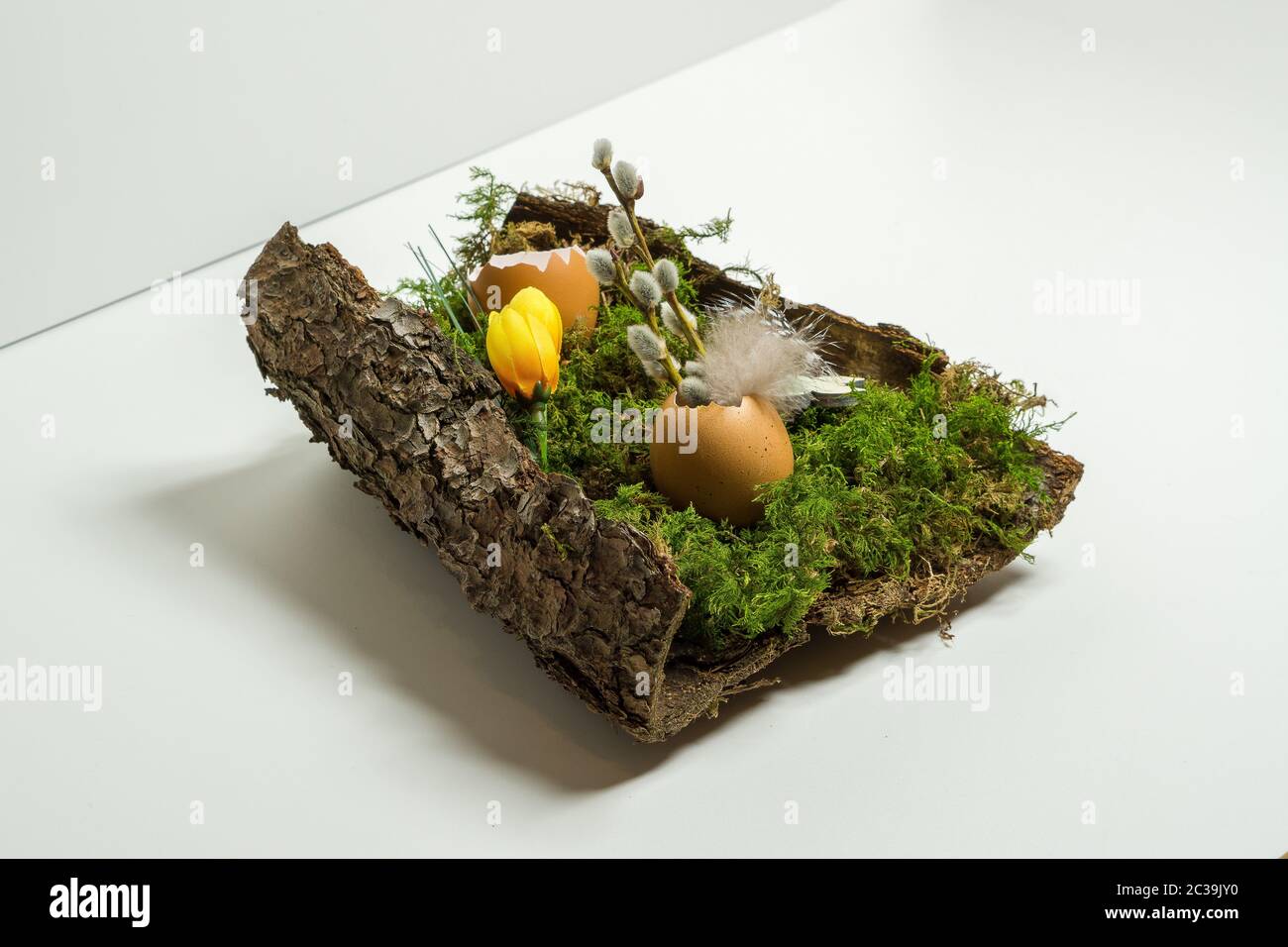 Easter Decoration with Egg shell Stock Photo - Alamy
