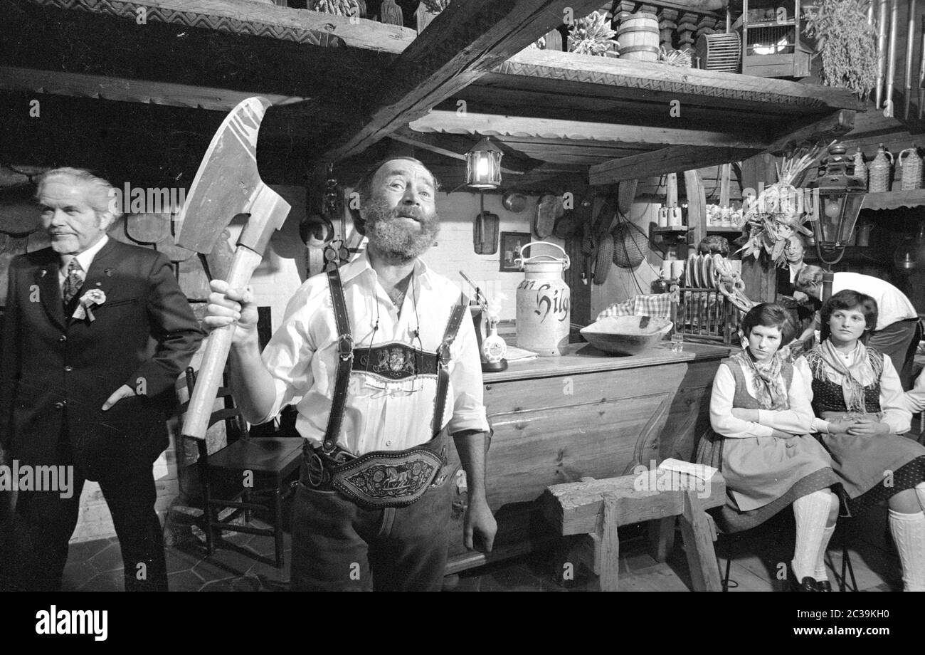 Between 1962 and 1965 Tosso Herz renovated the old farm "Hilgerhof ...