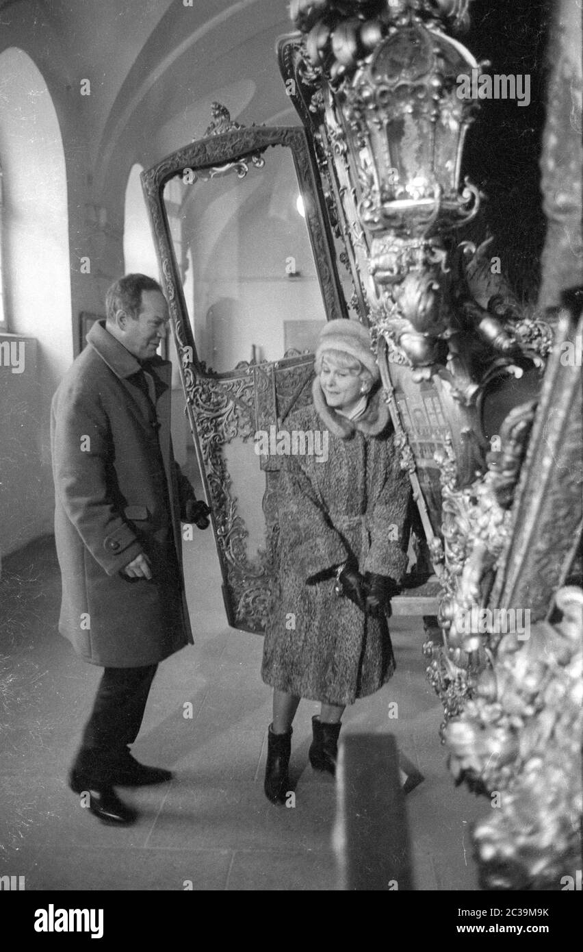 Photo reportage of a visit of Marika Roekk and Prince Konstantin to the ...