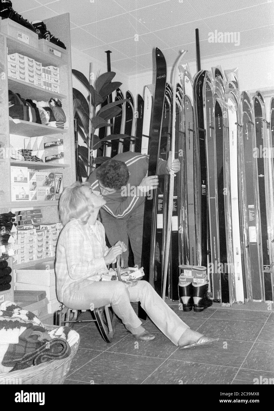 1965 with wife hi-res stock photography and images - Alamy