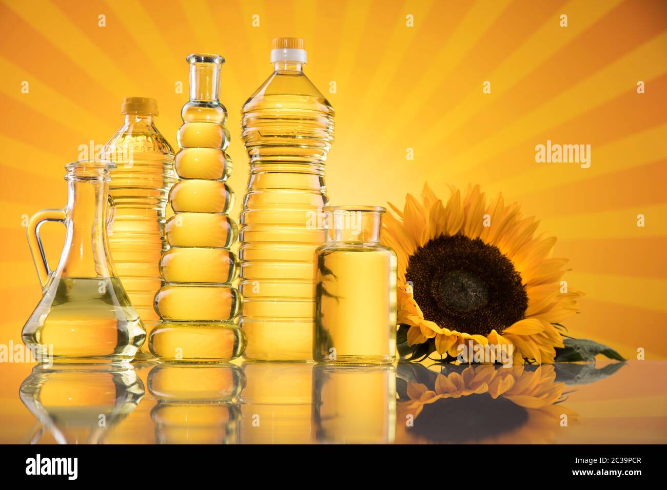 Cooking and food oil products Stock Photo - Alamy