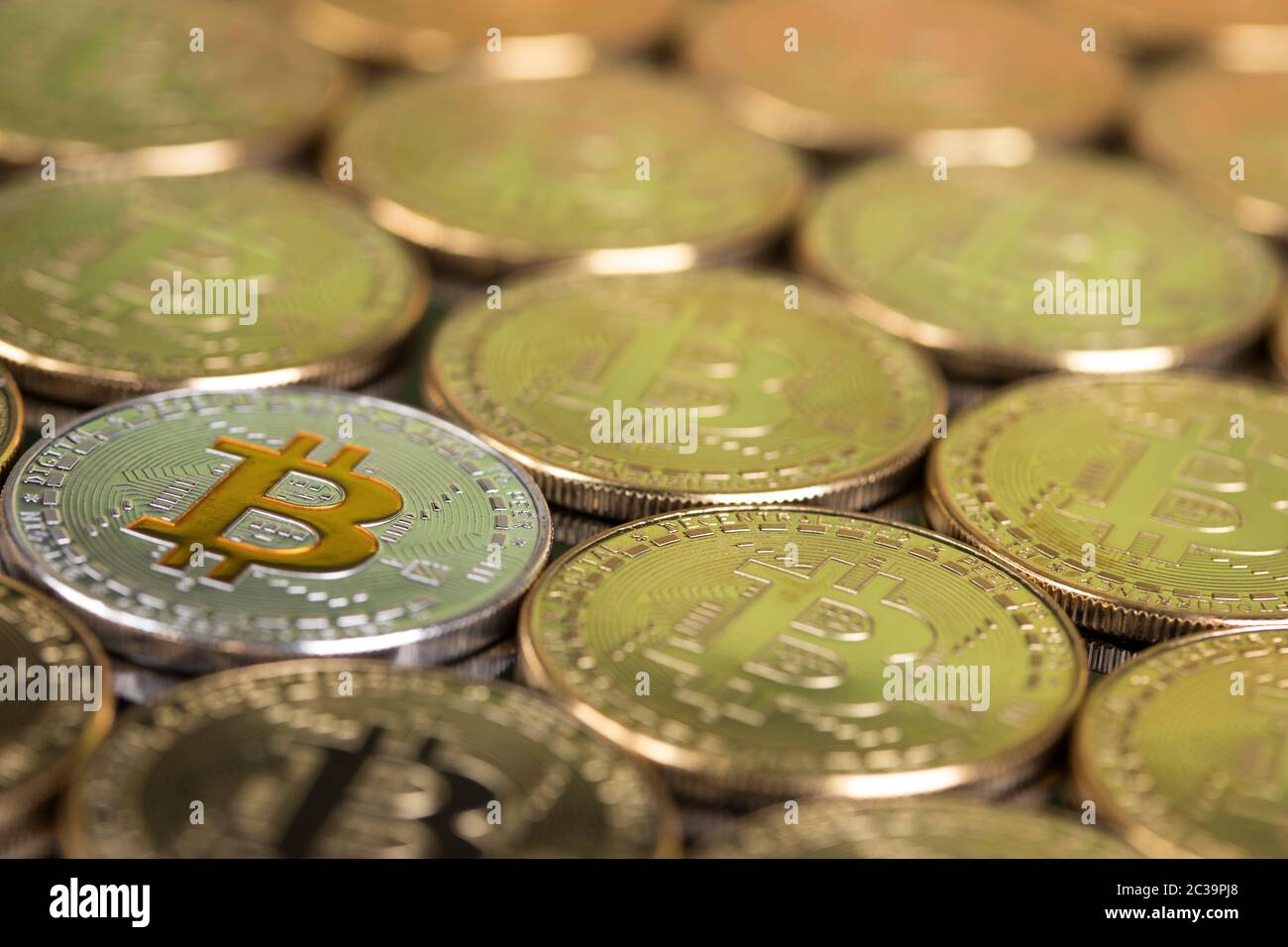 Cryptocurrencys hi-res stock photography and images - Alamy