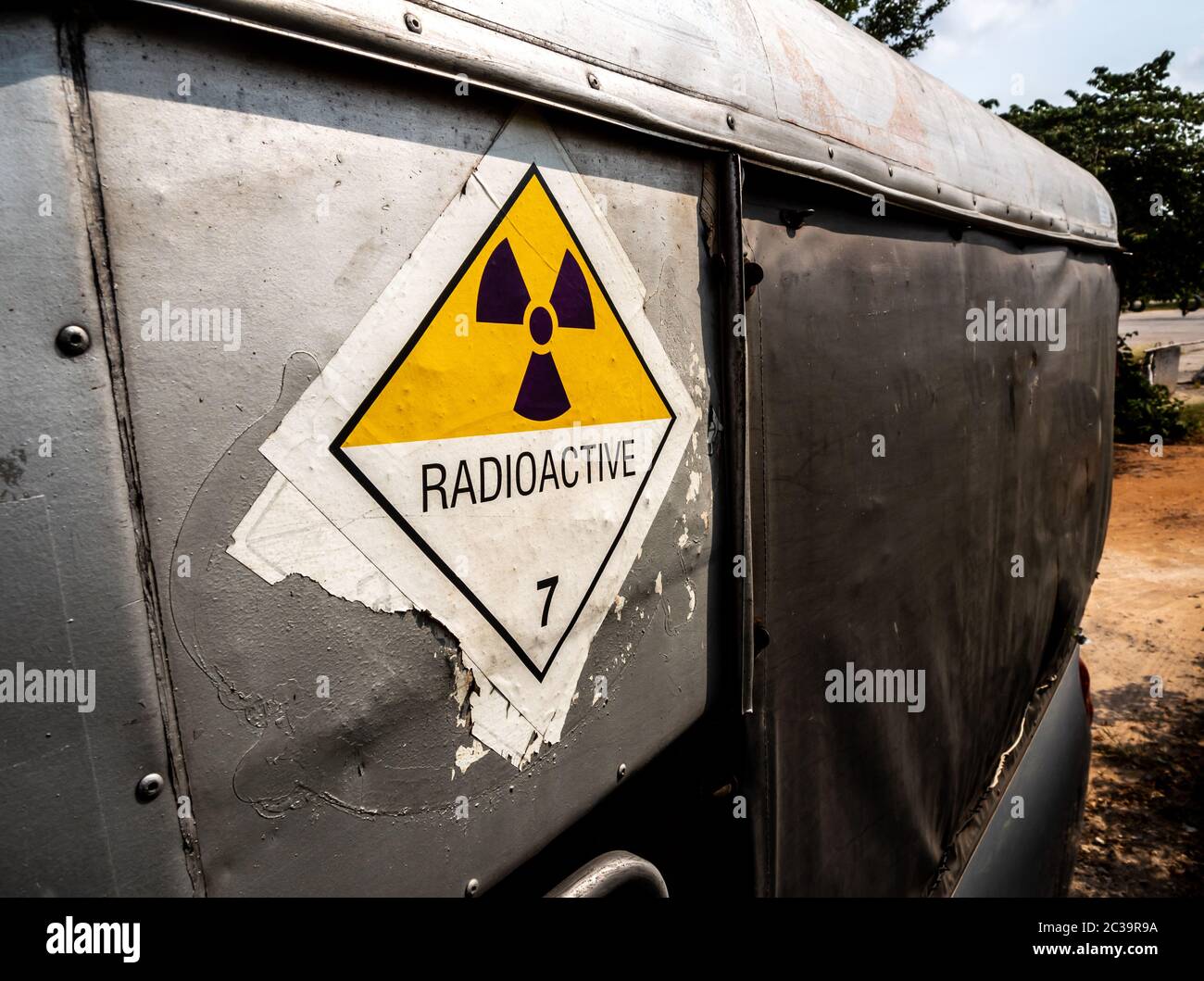 Radiation warning sign on the Hazardous materials transport label Class ...