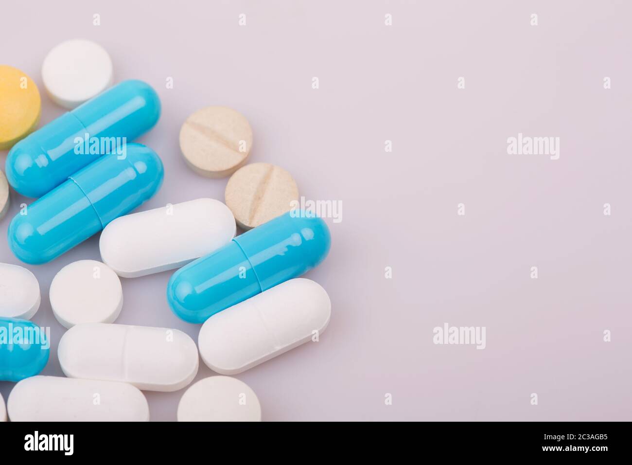 different Tablets pills capsule heap mix therapy drugs Stock Photo - Alamy