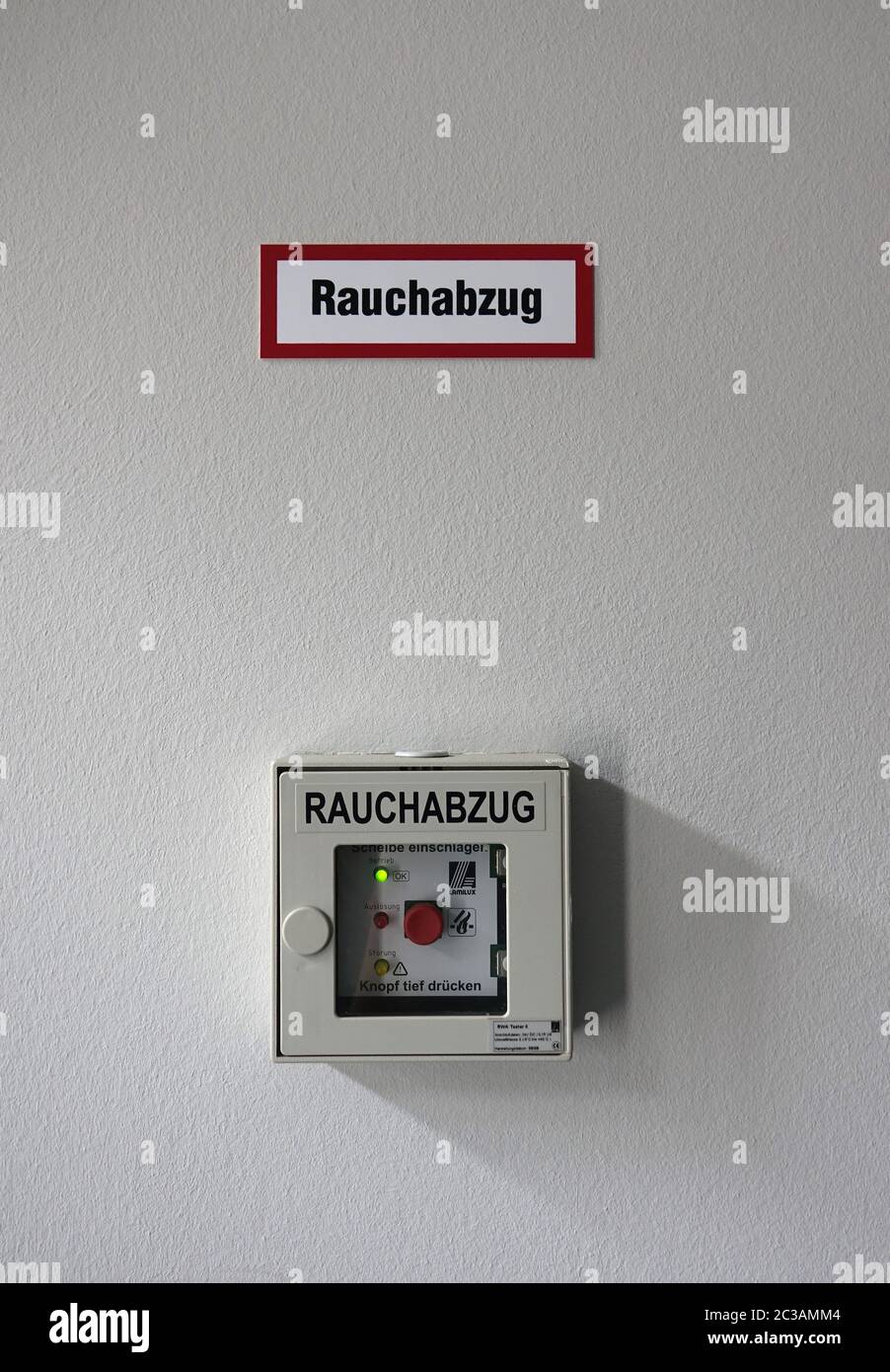 Smoke extraction hi-res stock photography and images - Alamy